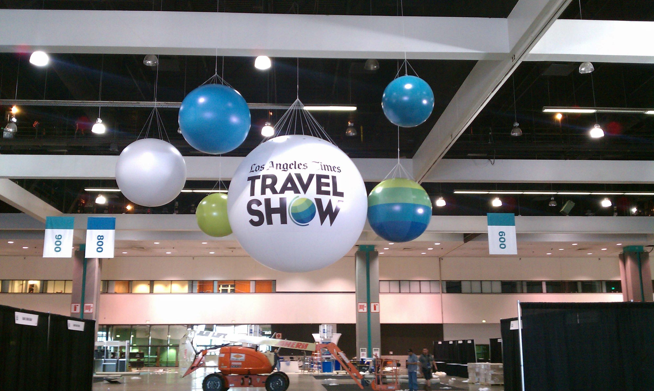 Custom Inflatables, branding, lighting — AirDD | Inflatable Decor ...