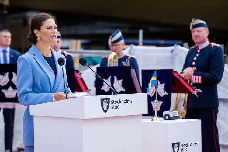 Crown Princess Victoria Names New Canal Lock — Royal Portraits Gallery