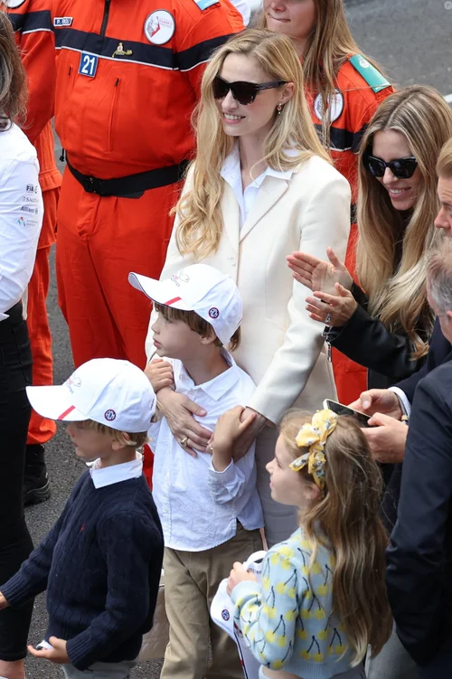 Beatrice Borromeo Attends Monaco E-Prix 2023 Round 6 — Royal Portraits ...