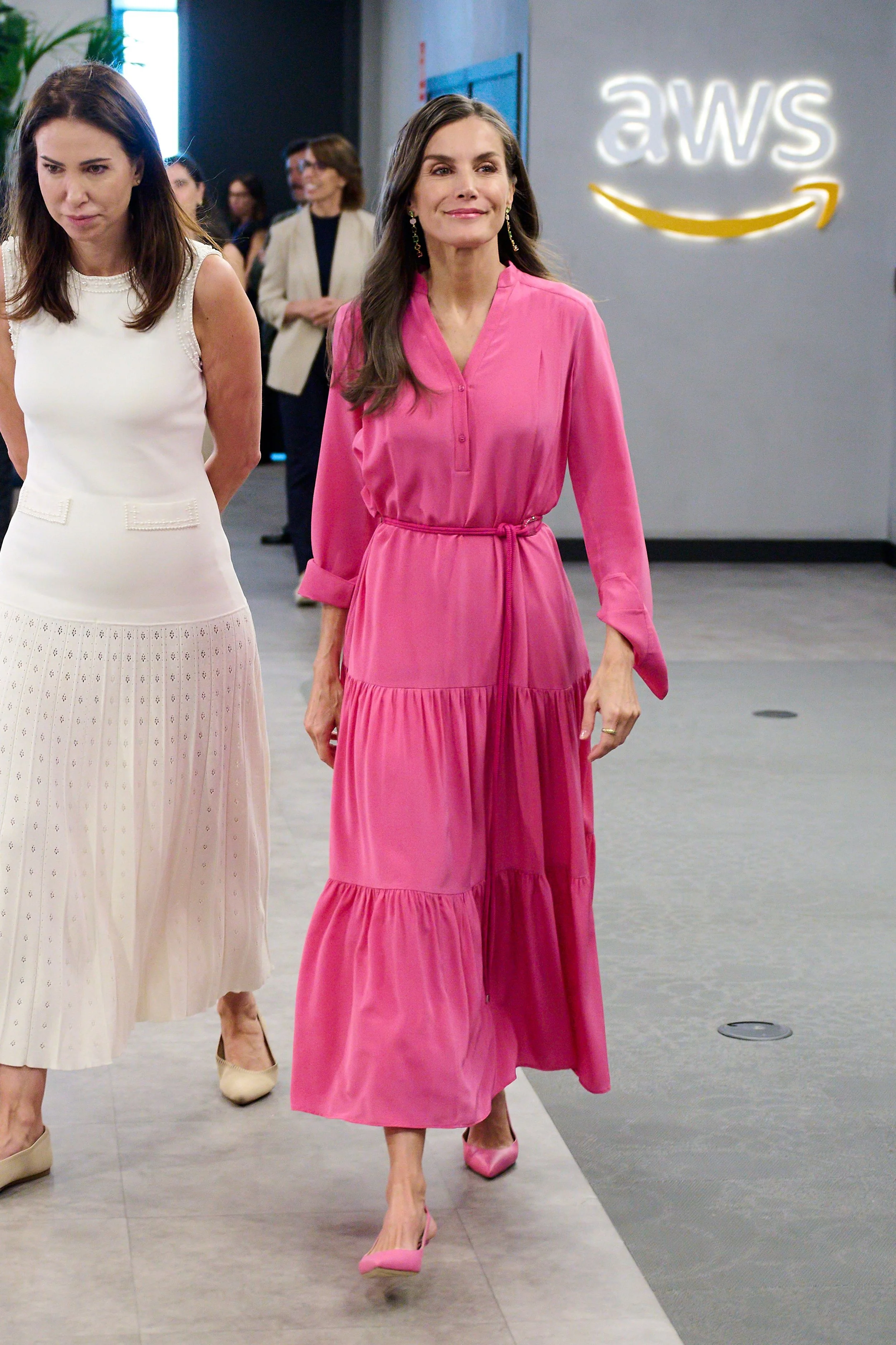 Queen Letizia Attends FAD Youth Foundation Meeting — Royal Portraits ...