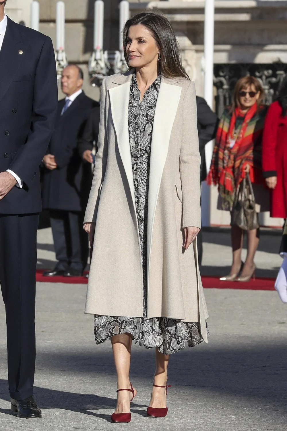 The King and Queen of Spain Welcome The President and First Lady of ...