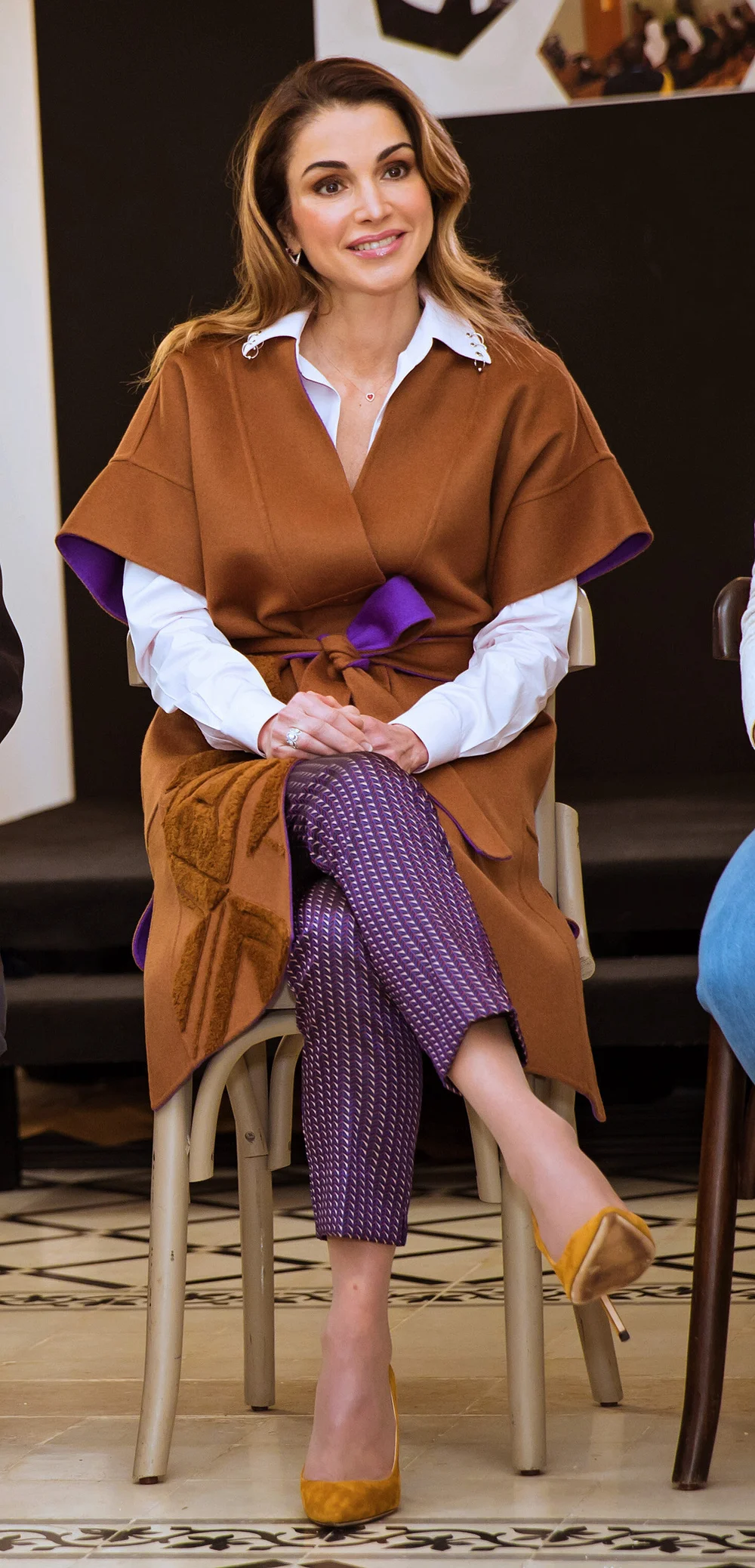 Queen Rania Visits Phi Science Institute — Royal Portraits Gallery