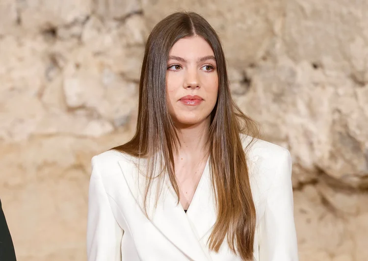 Infanta Sofia Attends Infanta Sofia Photography Competition Awards Ceremony — Royal Portraits ...