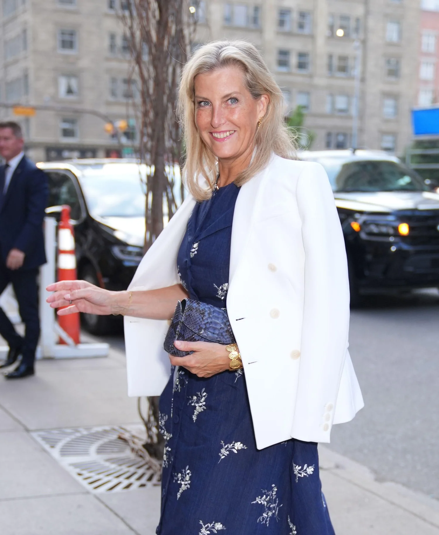 The Duchess of Edinburgh Arrives in Calgary, Canada — Royal Portraits ...