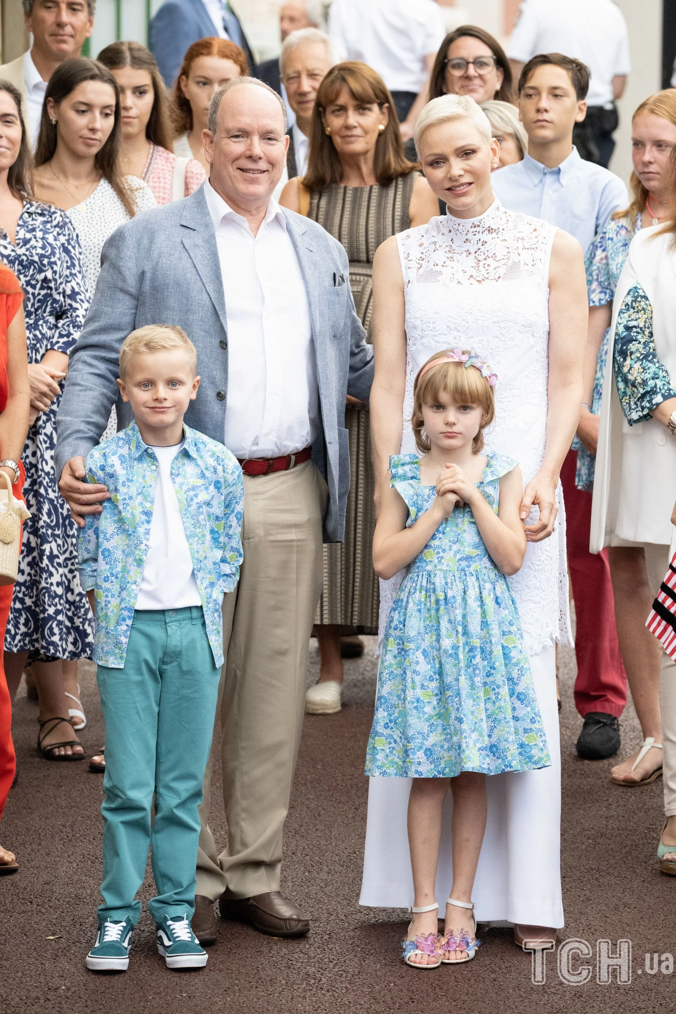 The Prince and Princess of Monaco Attend Monaco Picnic — Royal ...