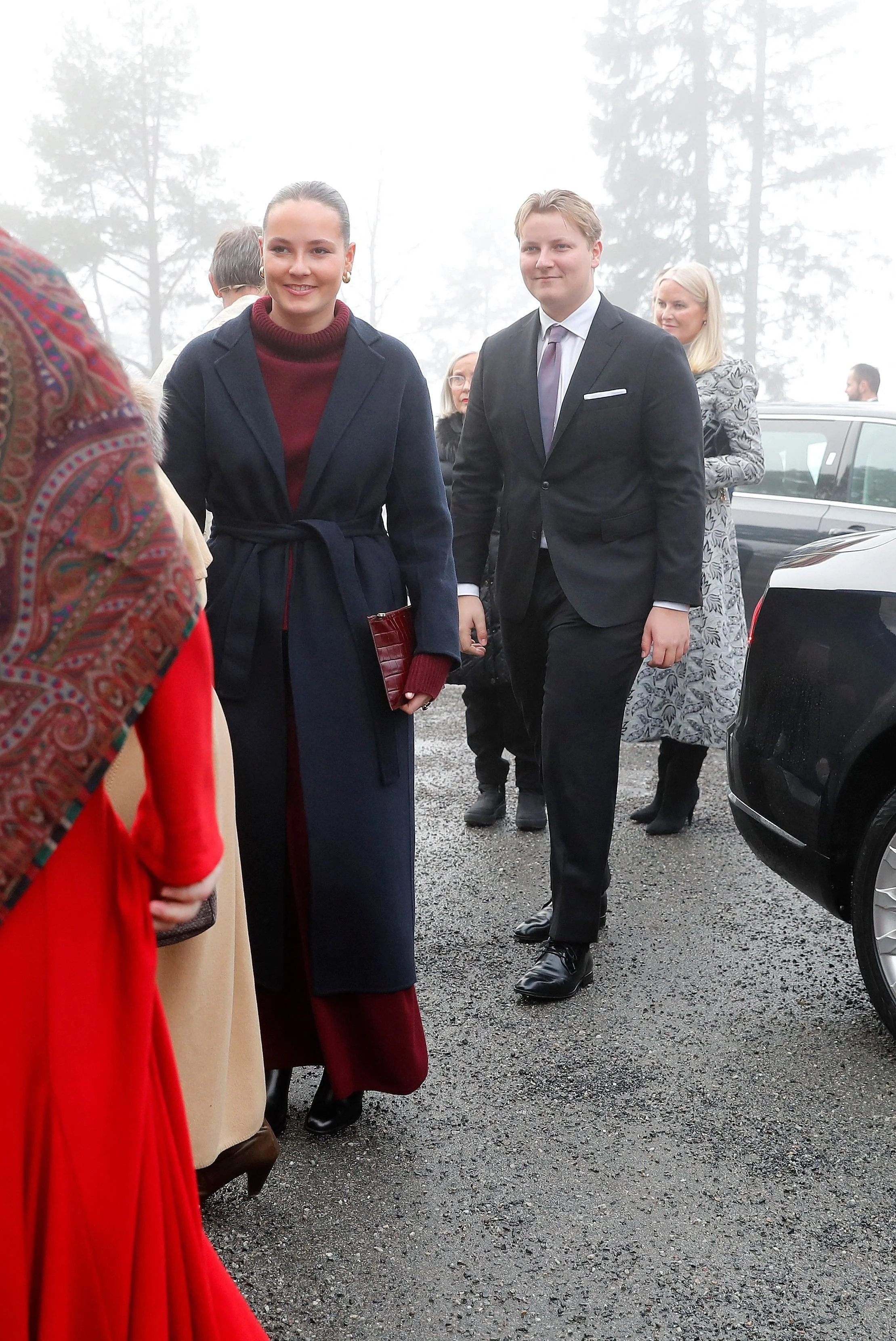 Princess Ingrid Alexandra Attends Christmas Day 2024 Service — Royal ...