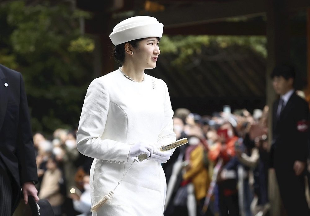 Princess Toshi Visits Ise Jingu Shrine — Royal Portraits Gallery