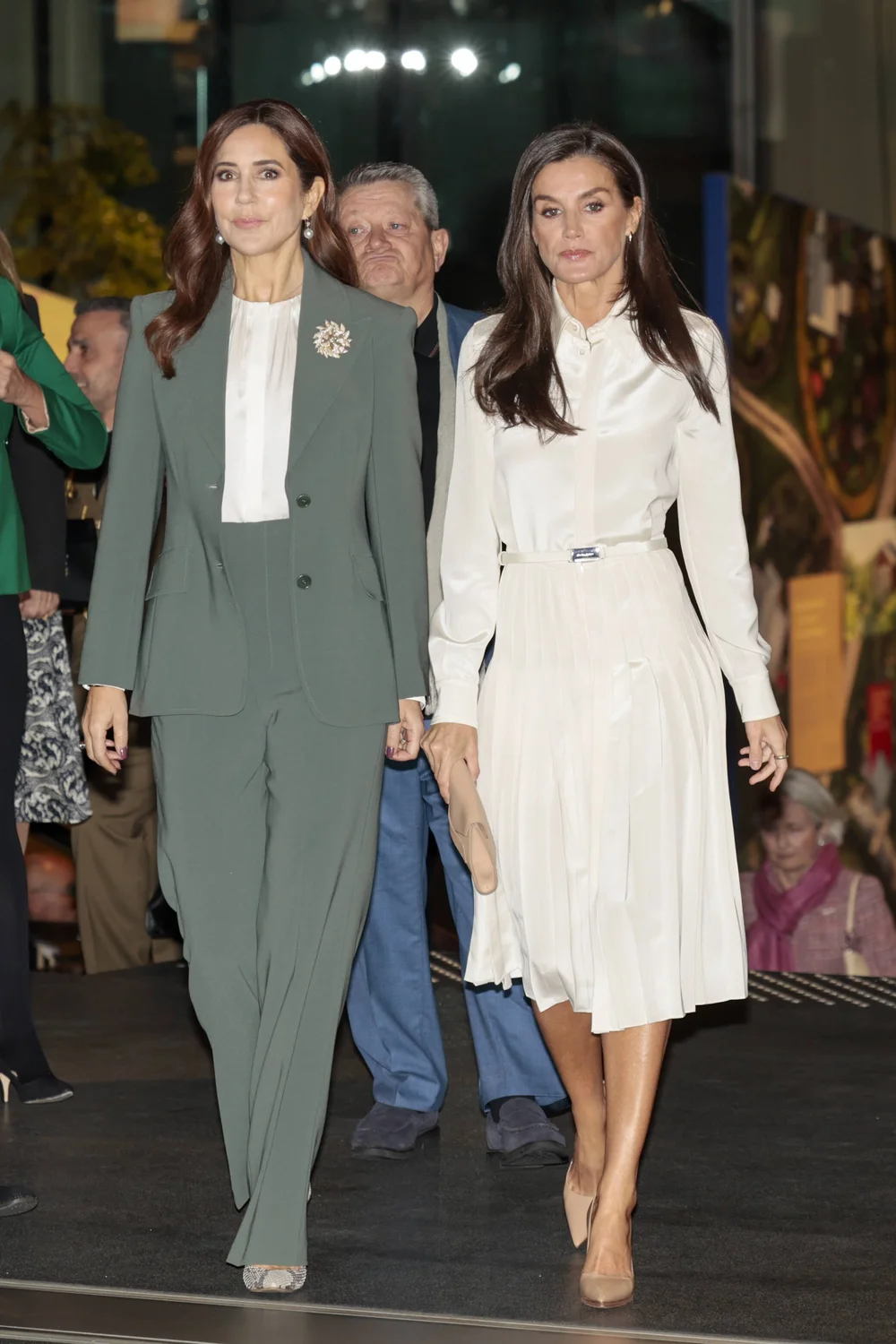 The King and Queen of Spain and the Crown Prince and Crown Princess of ...