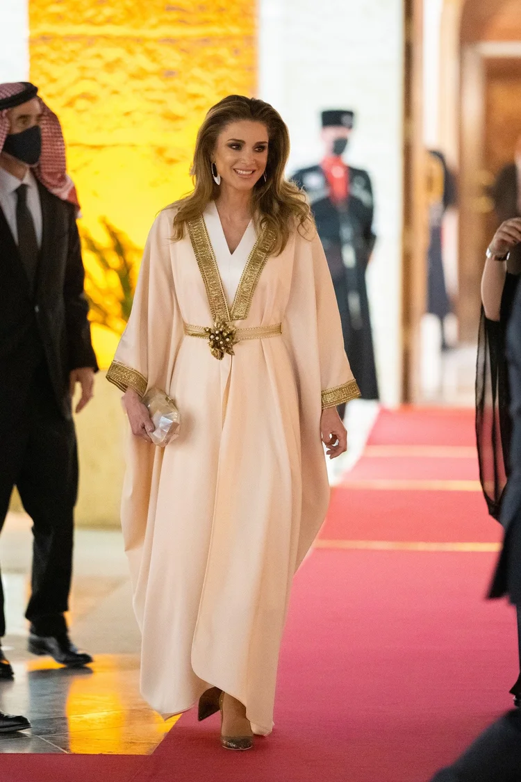 Queen Rania and the Duchess of Cornwall Attend Dinner at the Royal ...