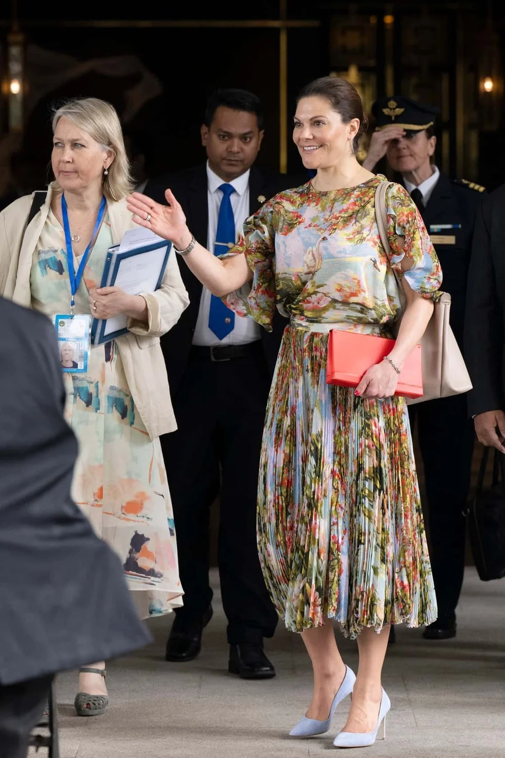 Crown Princess Victoria Visits Foreign Service Academy in Dhaka — Royal ...