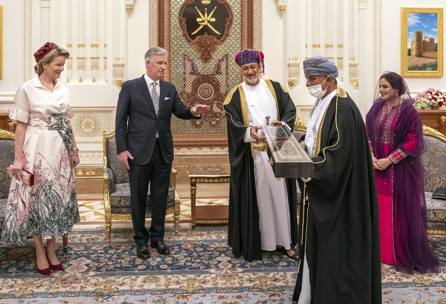 The King and Queen of the Belgians Welcomed by the Sultan of Oman ...