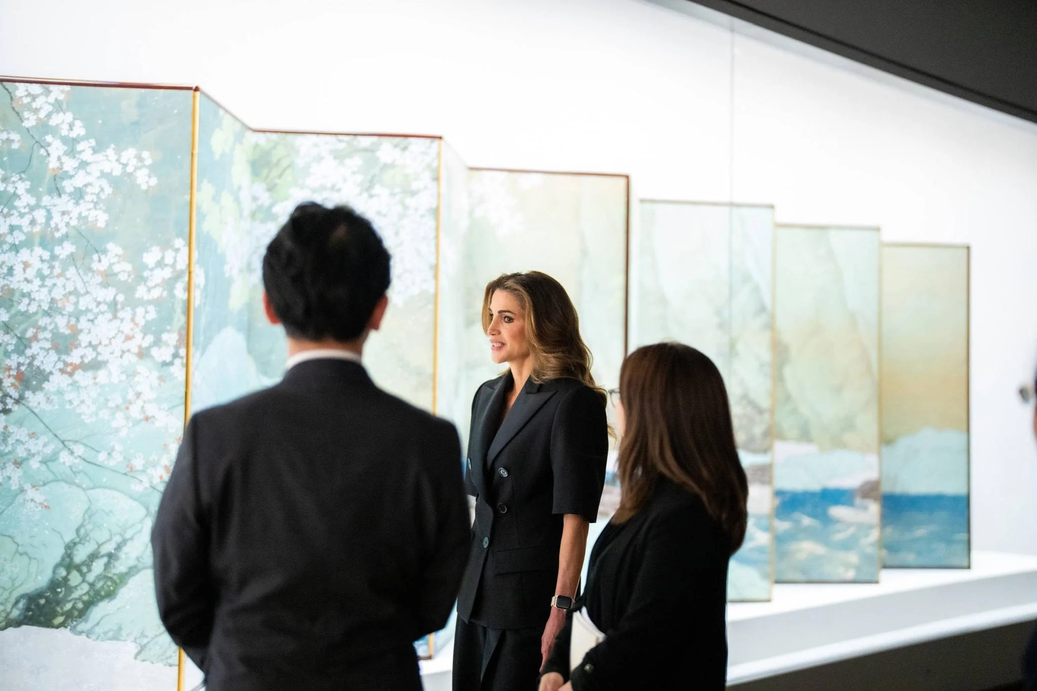 Queen Rania Visits National Museum of Modern Art in Tokyo — Royal ...
