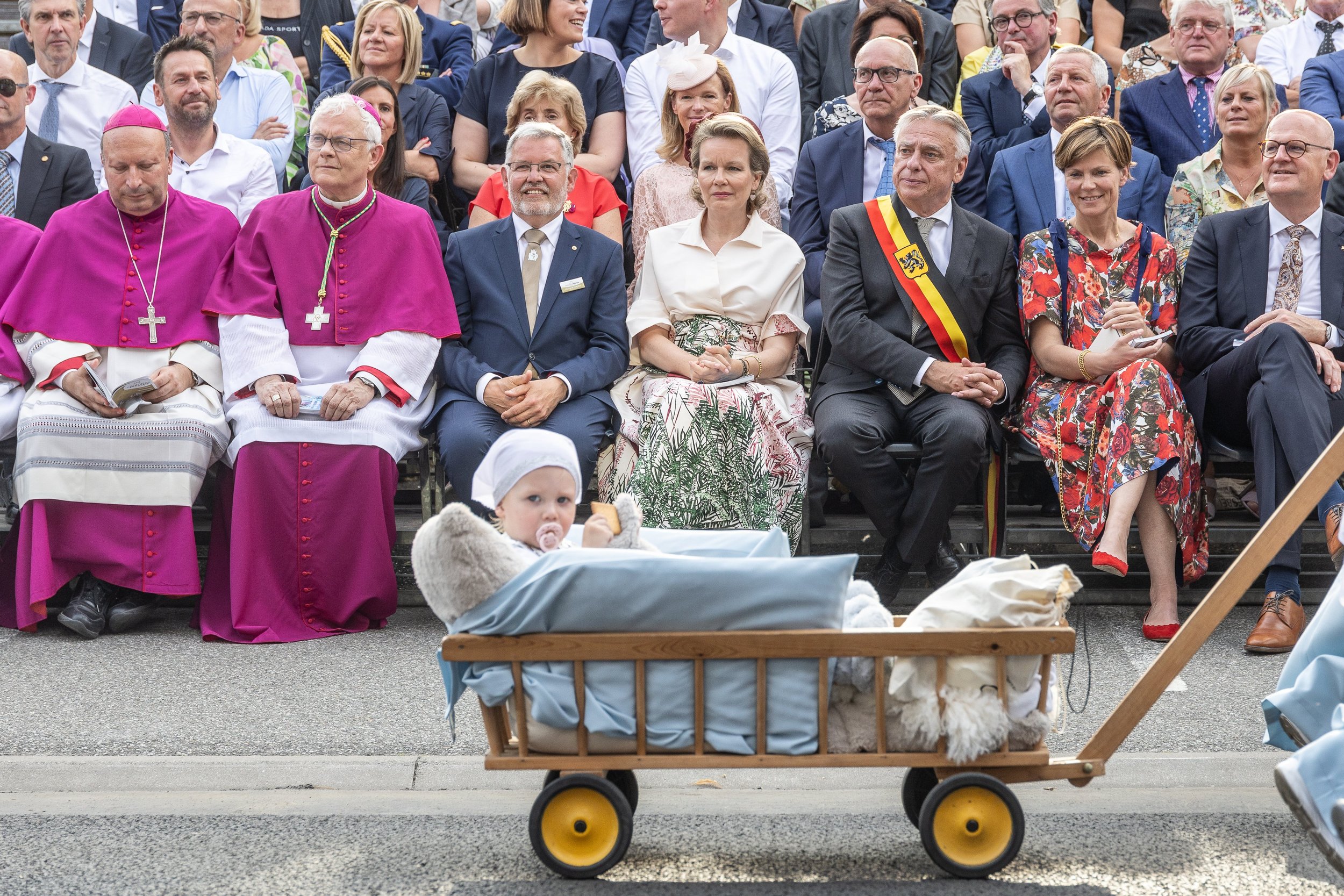 Queen Mathilde Attends the Coronation Procession in Tongeren — Royal ...