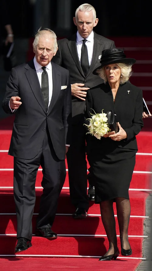 The King and Queen of the United Kingdom Visit Wales — Royal Portraits ...