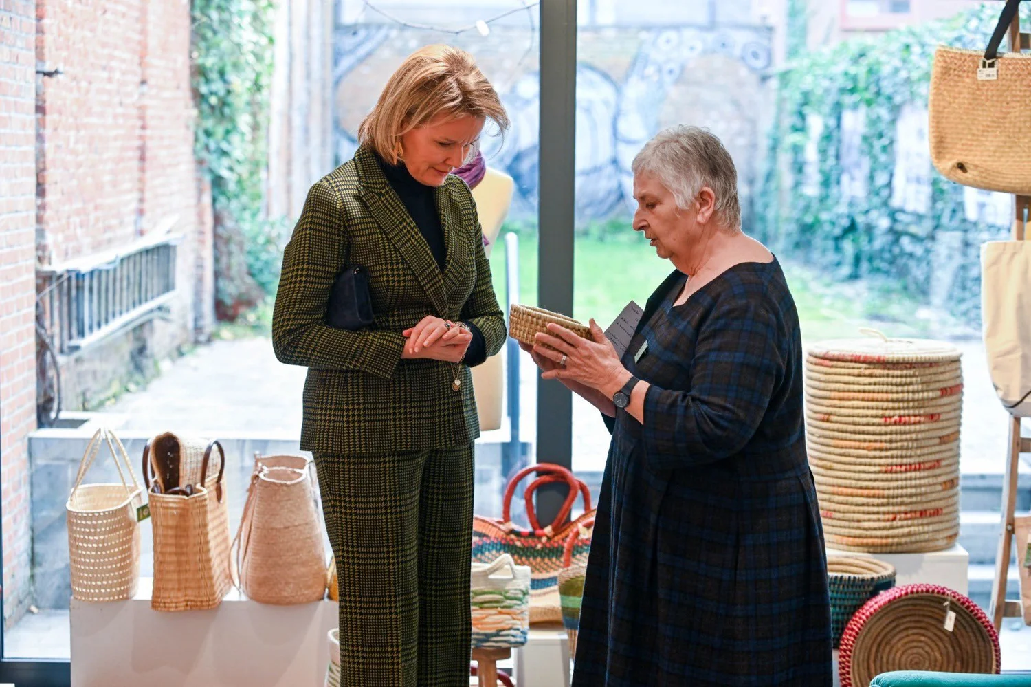 Queen Mathilde Visits OXFAM's Fairtrade Store in Mechelen — Royal ...