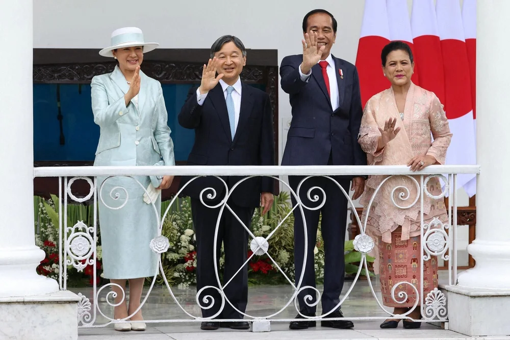 The Emperor and Empress of Japan Visit Bogor Palace — Royal Portraits ...
