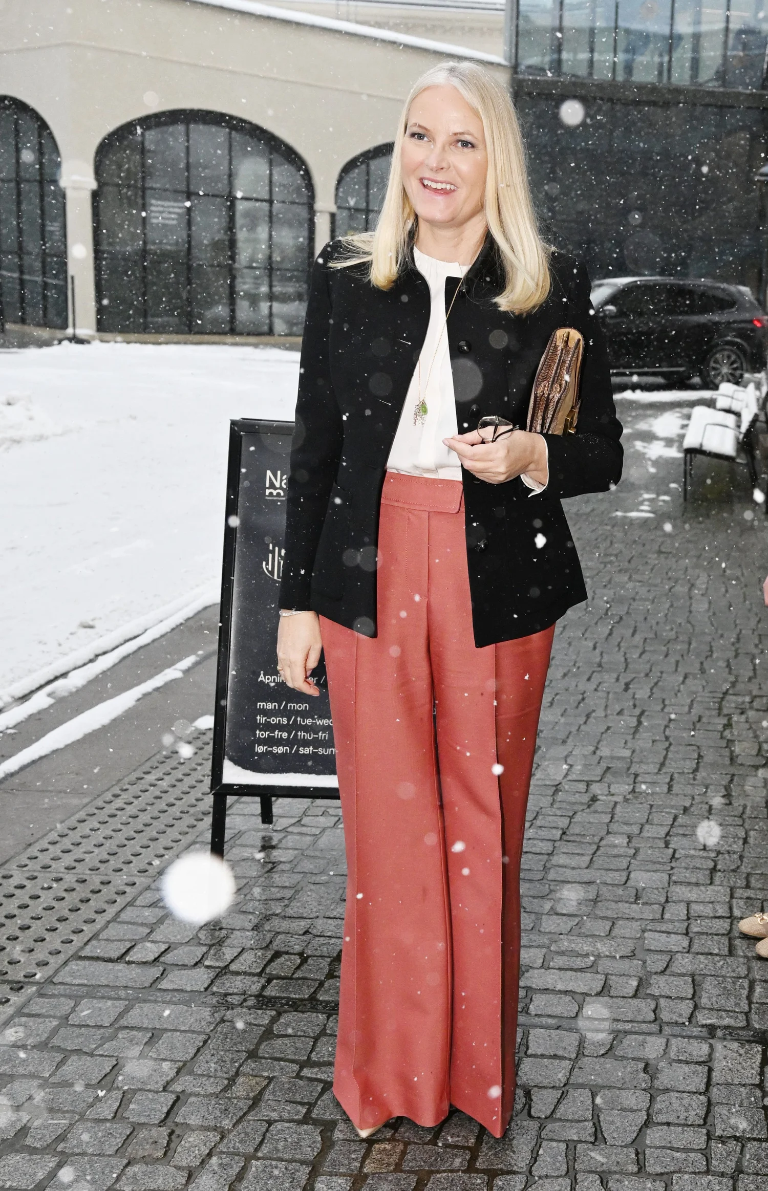 Crown Princess Mette-Marit Visits The International Library of Fashion ...