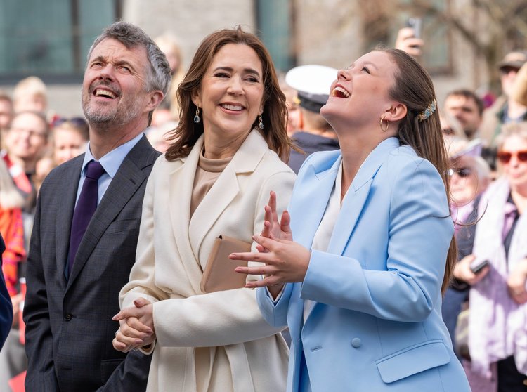 Princess Isabella Attends Reception Celebrating Her 18th Birthday in ...
