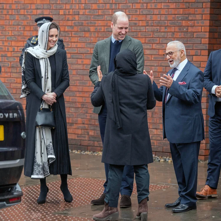 The Prince and Princess of Wales Visit Hayes Muslim Centre — Royal ...