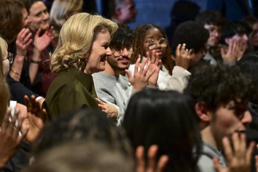 Queen Mathilde Attends Play Performance at Théâtre de Poche — Royal Portraits Gallery