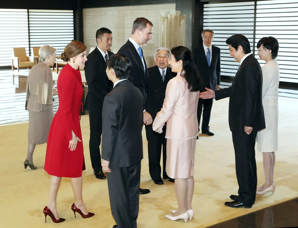 The Emperor and Empress of Japan Welcome the King and Queen of Spain ...