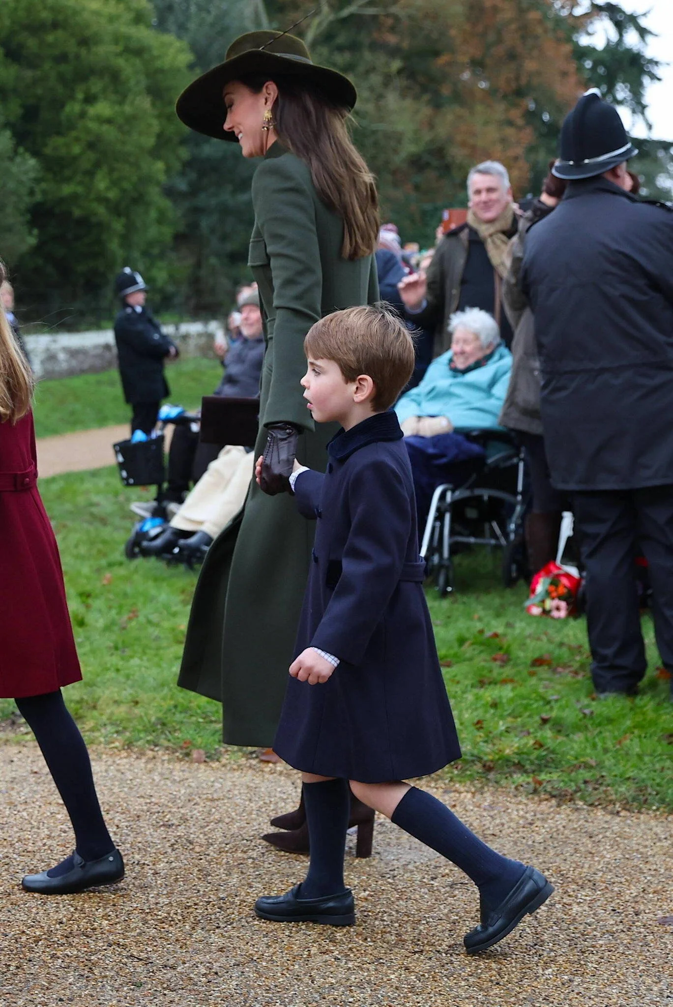 The Prince and Princess of Wales Attend Christmas Day Service 2022 ...