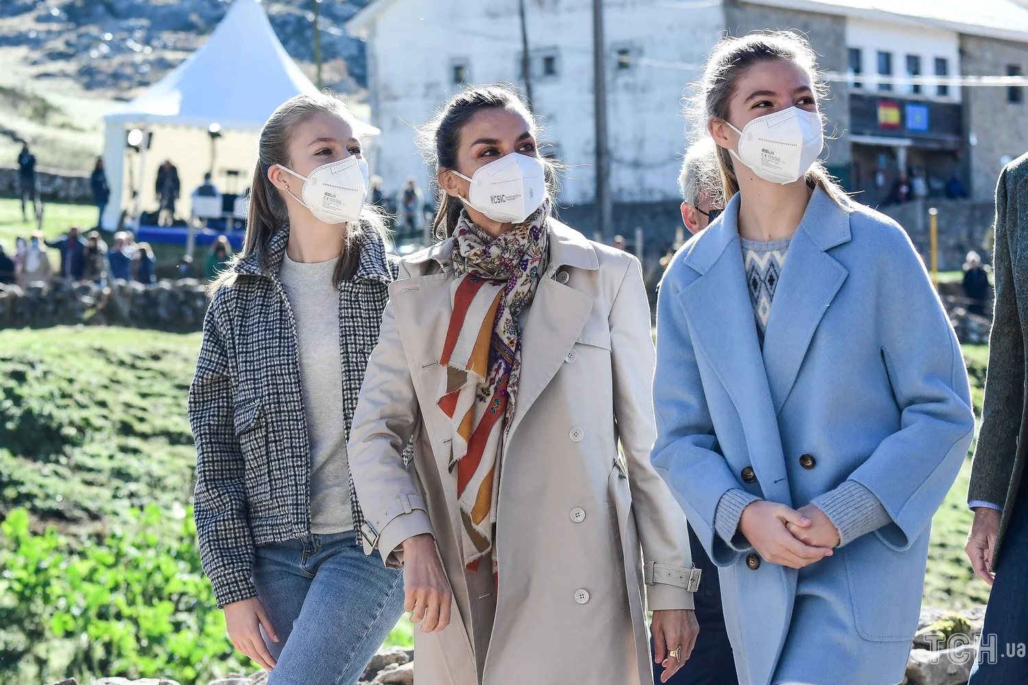 The Royal Family of Spain Visit Santa Maria del Puerto de Somiedo ...