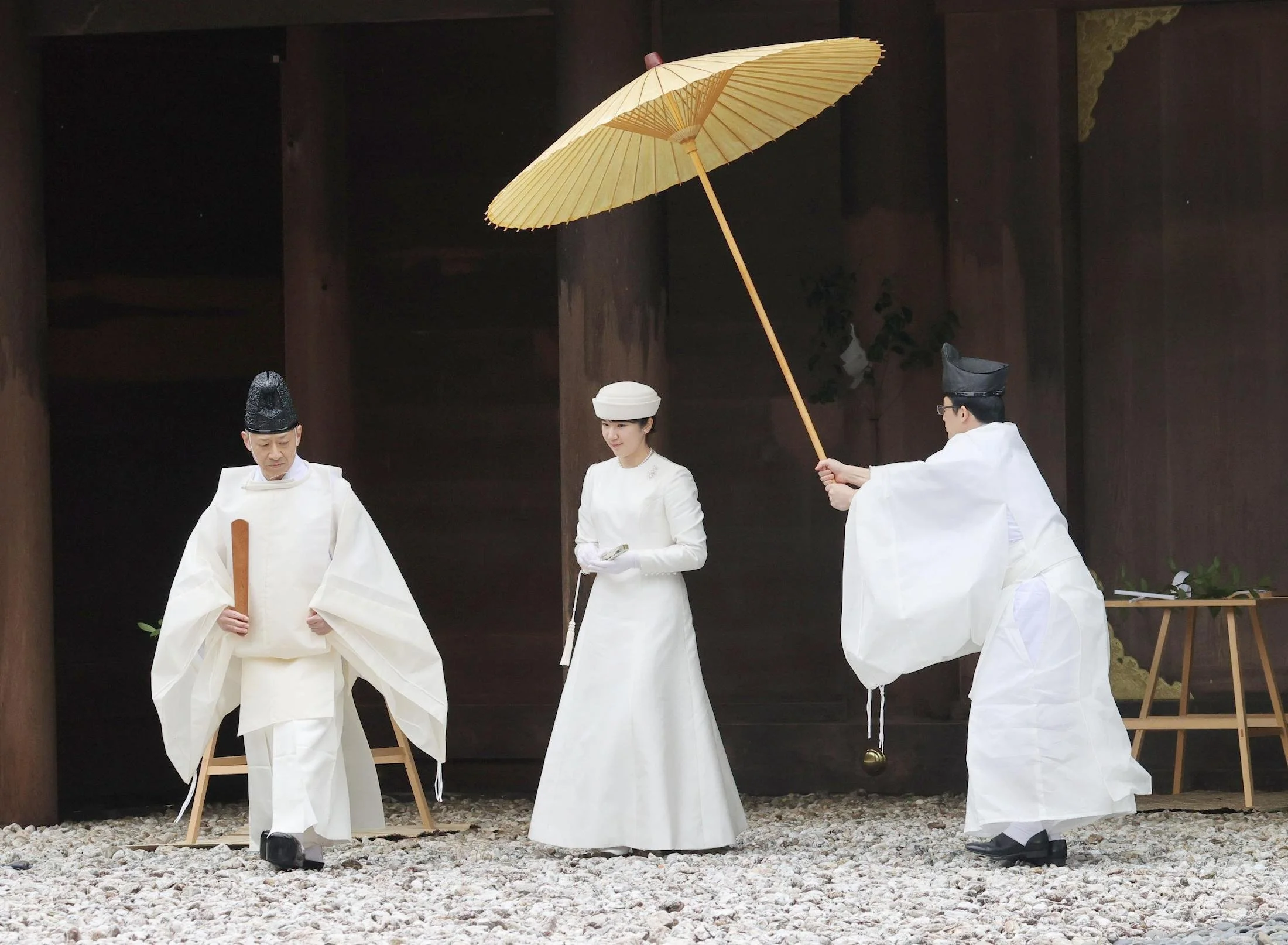 Princess Toshi Visits Ise Jingu Shrine — Royal Portraits Gallery