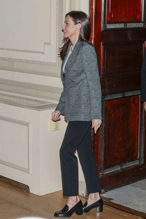 Queen Letizia Opens International Internet Safety Day — Royal Portraits ...