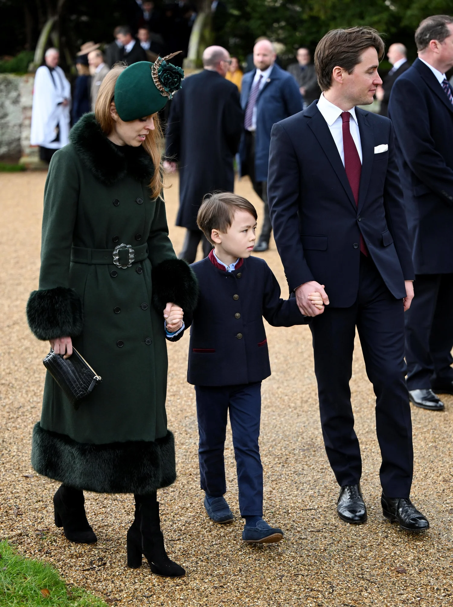Princess Beatrice Attends Christmas Day Service 2022 — Royal Portraits ...