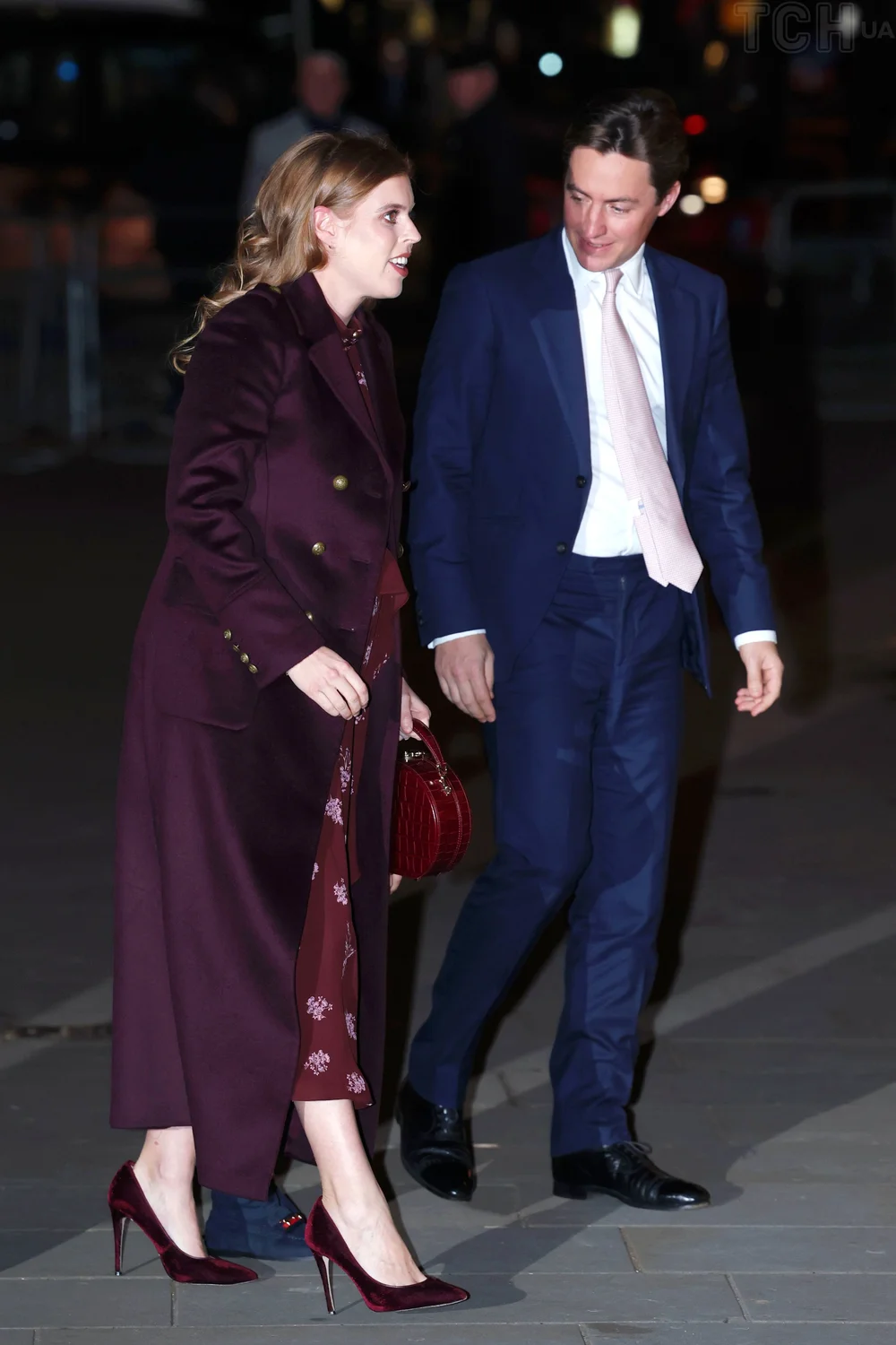 Princess Beatrice Attends Together At Christmas 2024 — Royal Portraits ...