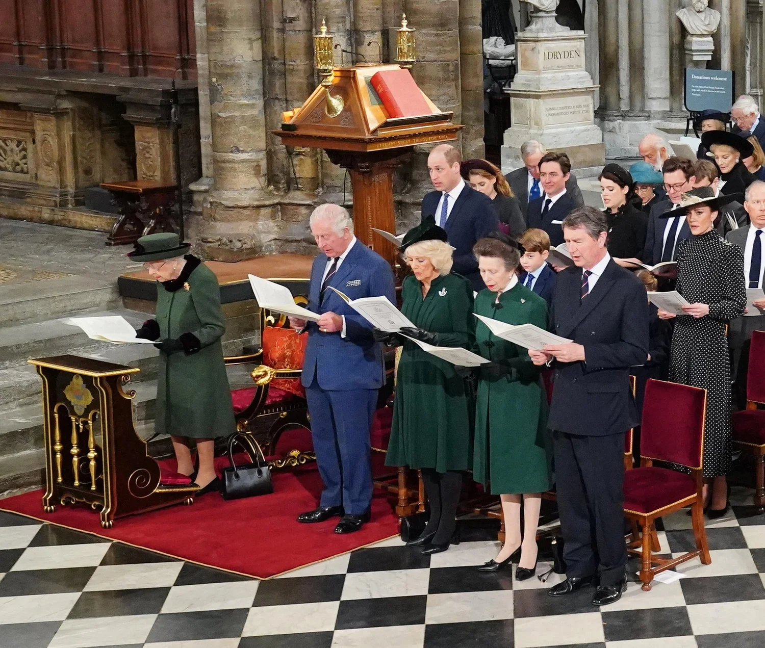Queen Elizabeth II Attends Memorial Service for the Duke of Edinburgh ...