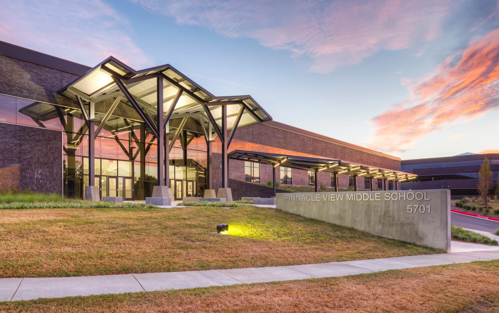 Pinnacle View Middle School, Little Rock School District — WER Architects