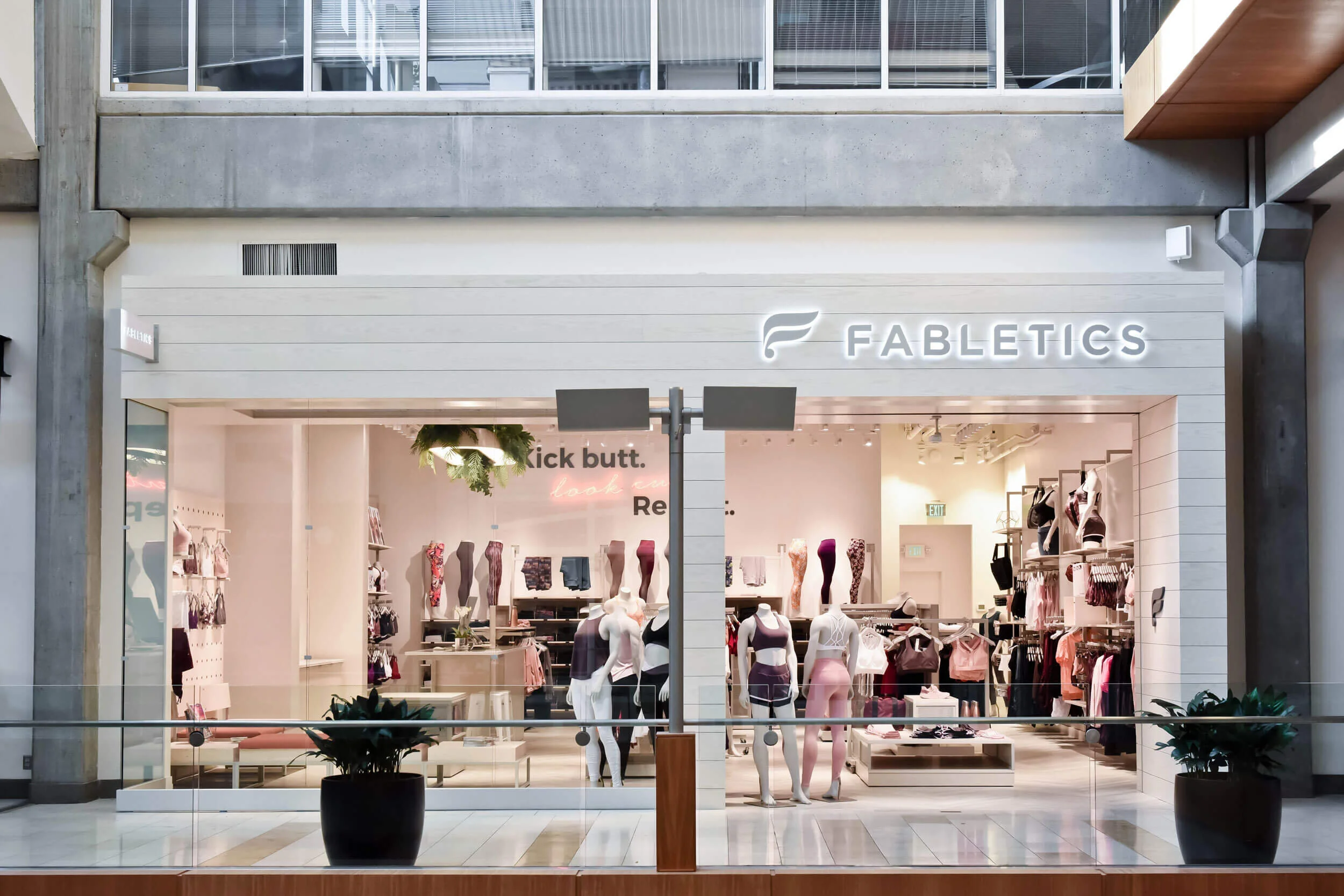 Fabletics | Retail Store Prototyping and Design