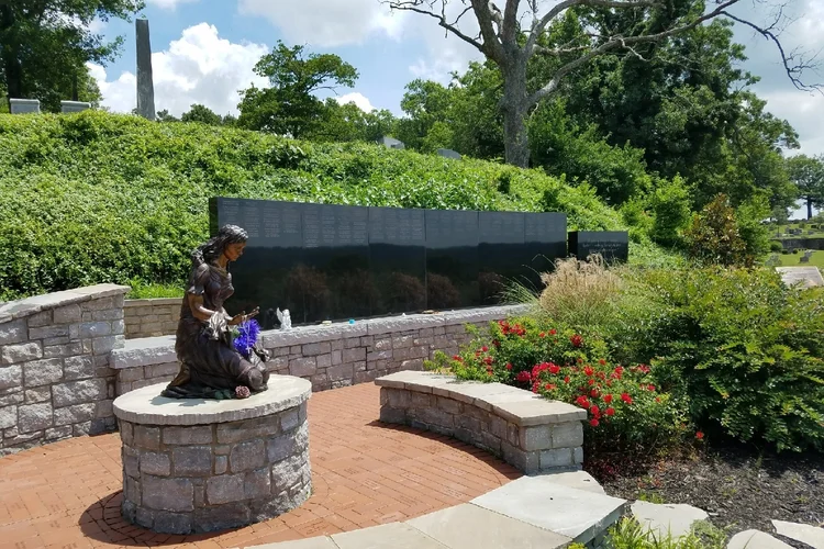 McNew Monuments