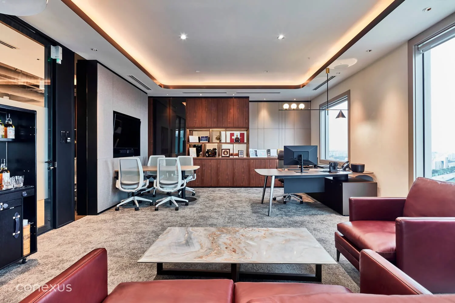 TOP International Holdings | Office Design & Build | ⚫⚪ Conexus Studio