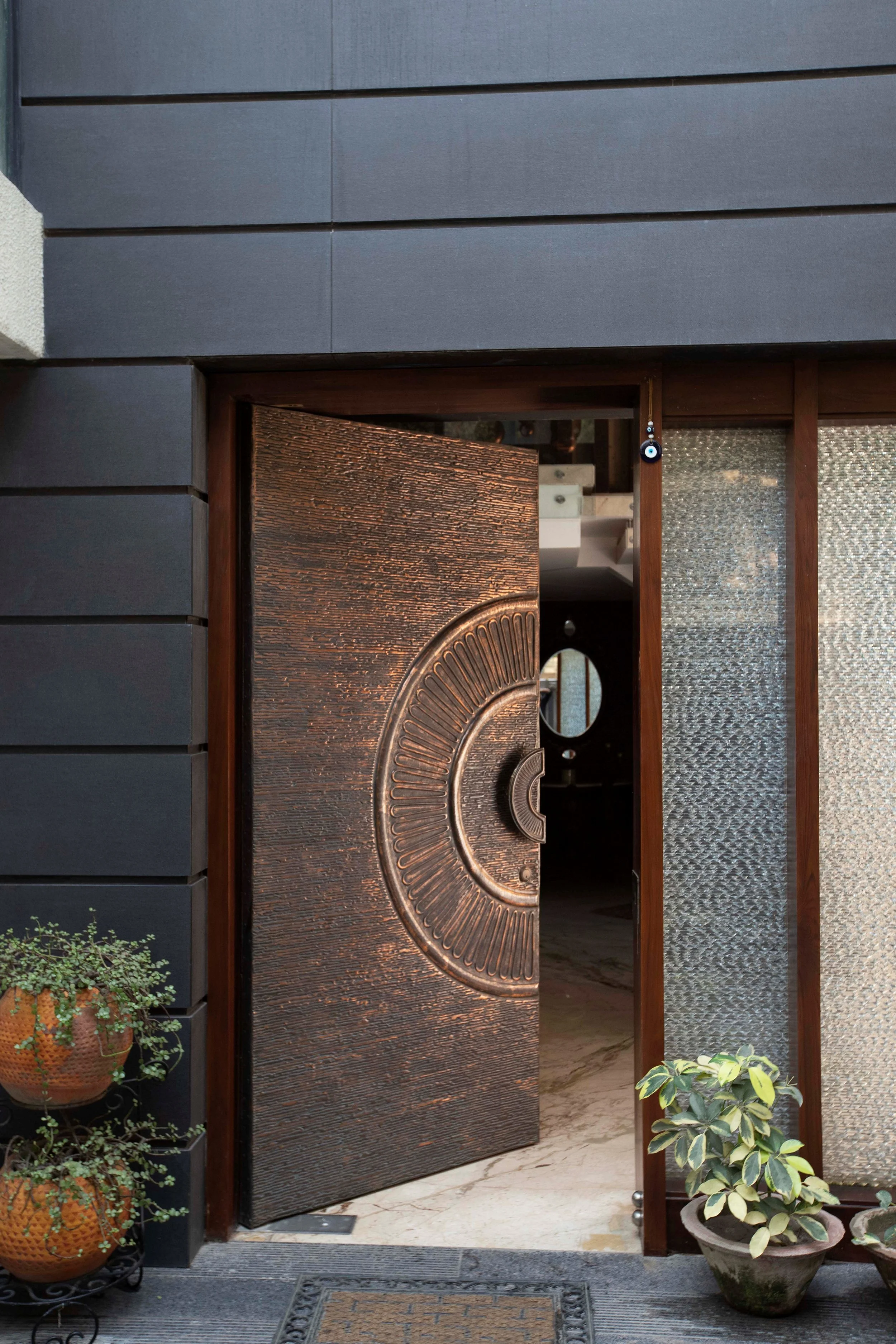 Luxury Metal Front Door Manufacturer — Aluminr- Bespoke Luxury Metal ...