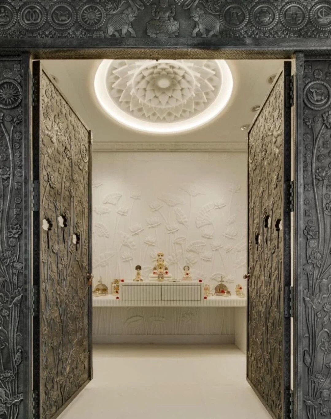 Luxury Front Doors — Aluminr- Bespoke Luxury Metal Door Manufacturers