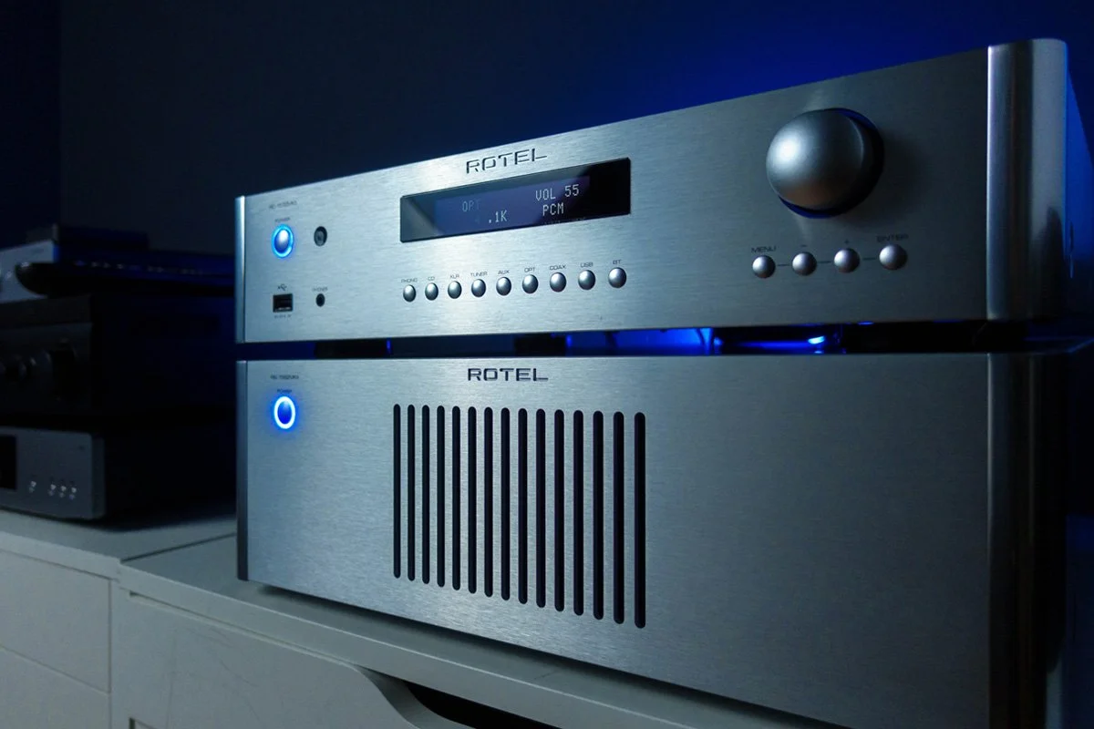 ROTEL RC-1572MKII STEREO PREAMPLIFIER AND RB-1582MKII POWER AMPLIFIER ...