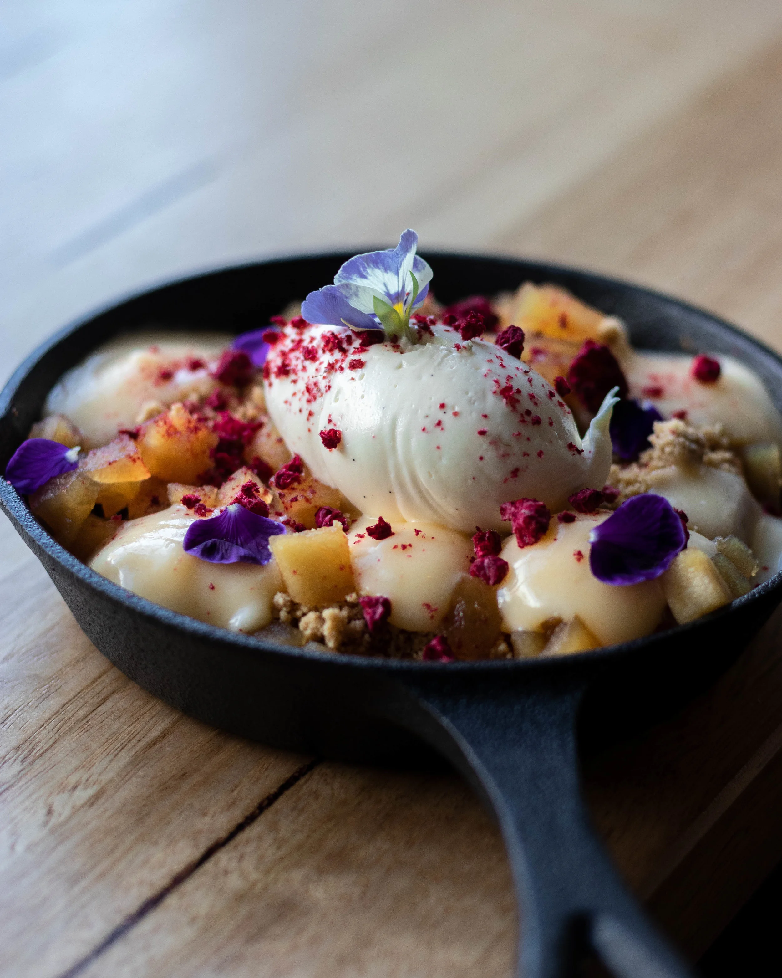 Gallery — — DESSERTS BY NIGHT