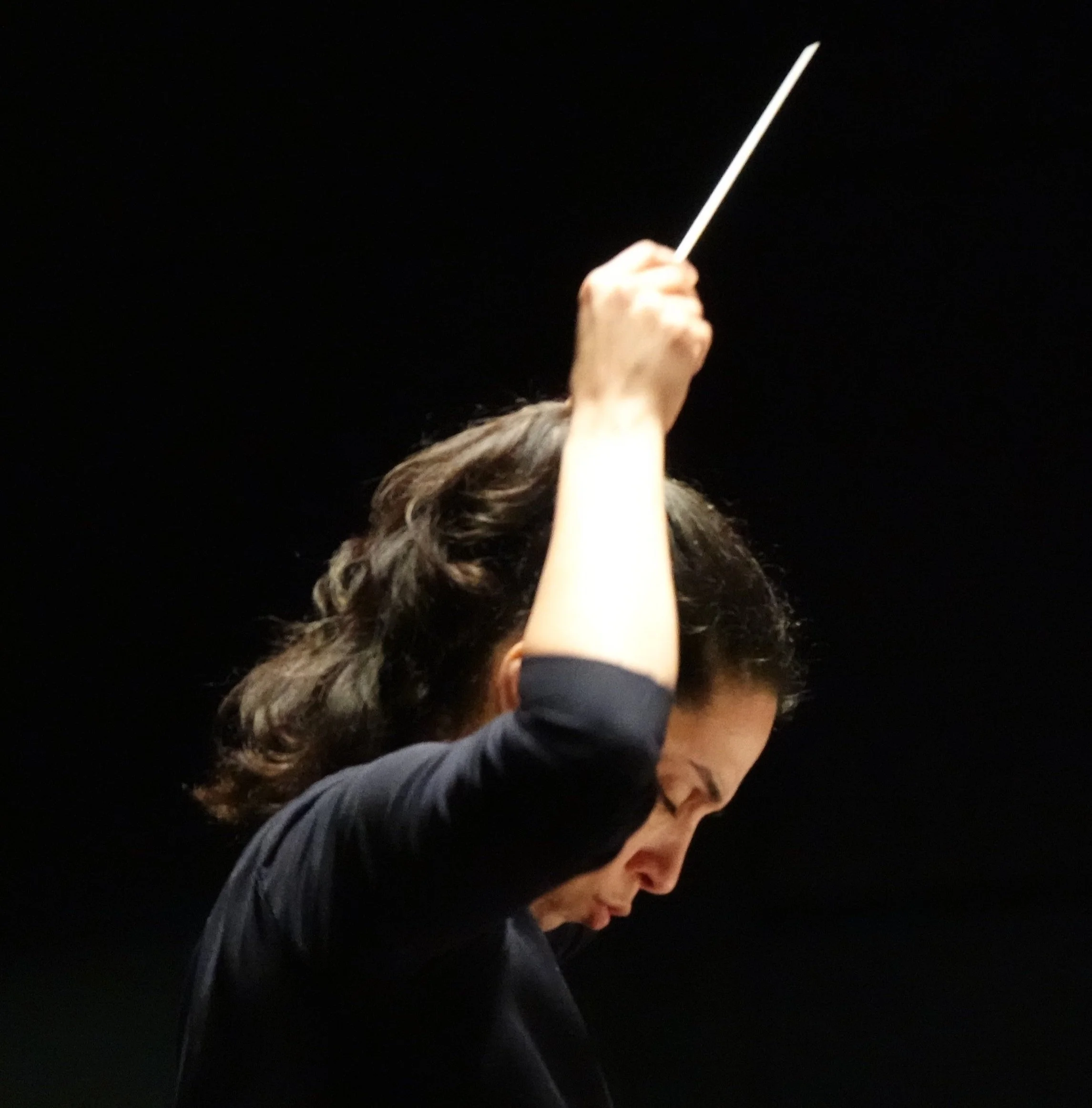 Bar Avni - Conductor