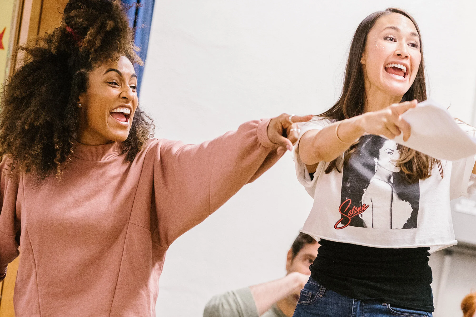 Volunteer — Young Storytellers