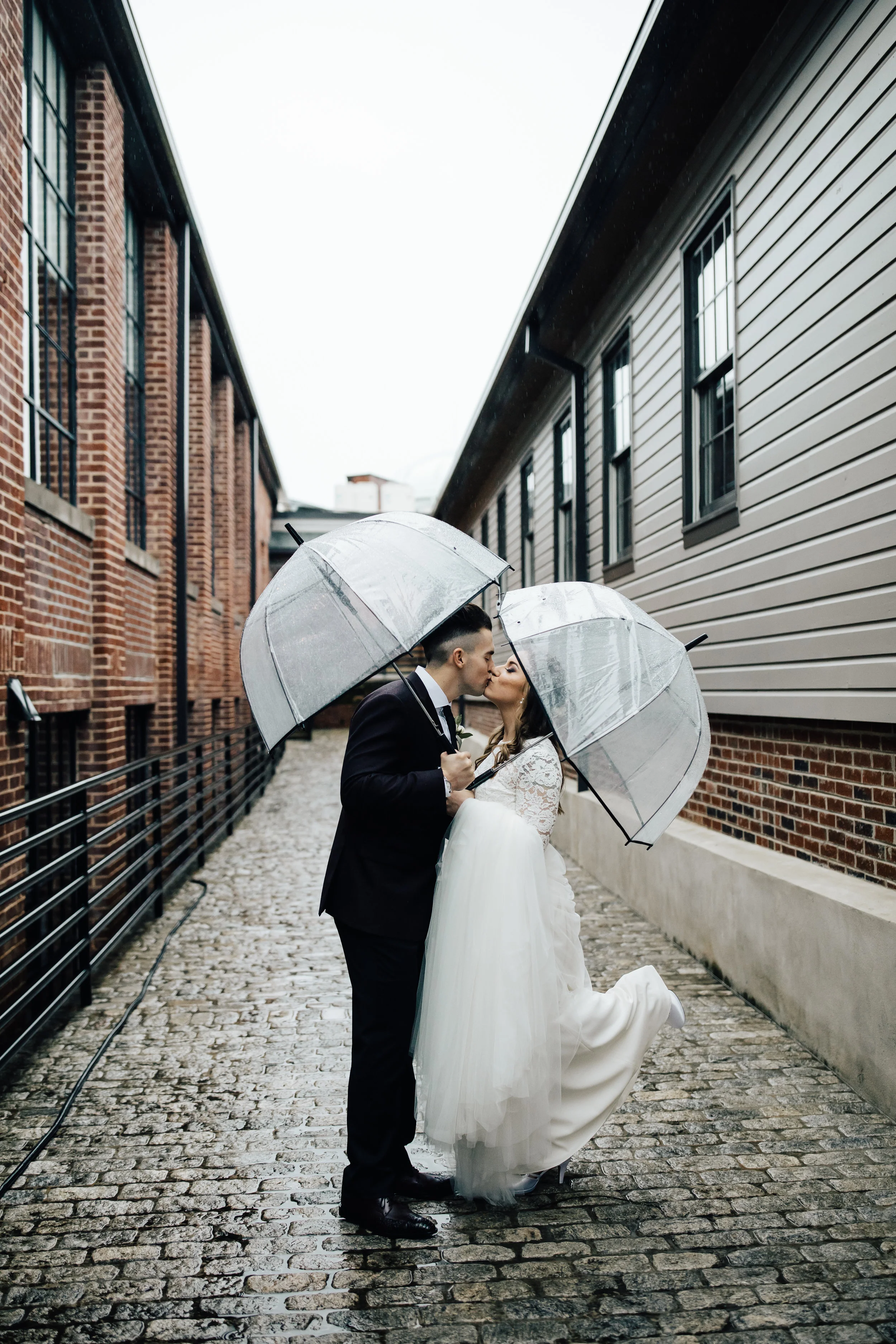 ROBIN | Amanda Sutton Photo — WILDFLOWER BRIDAL