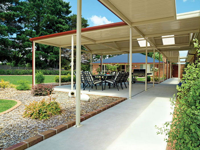 Stratco Outback Gable Roof Melbourne — Install A Veranda | Pergola ...
