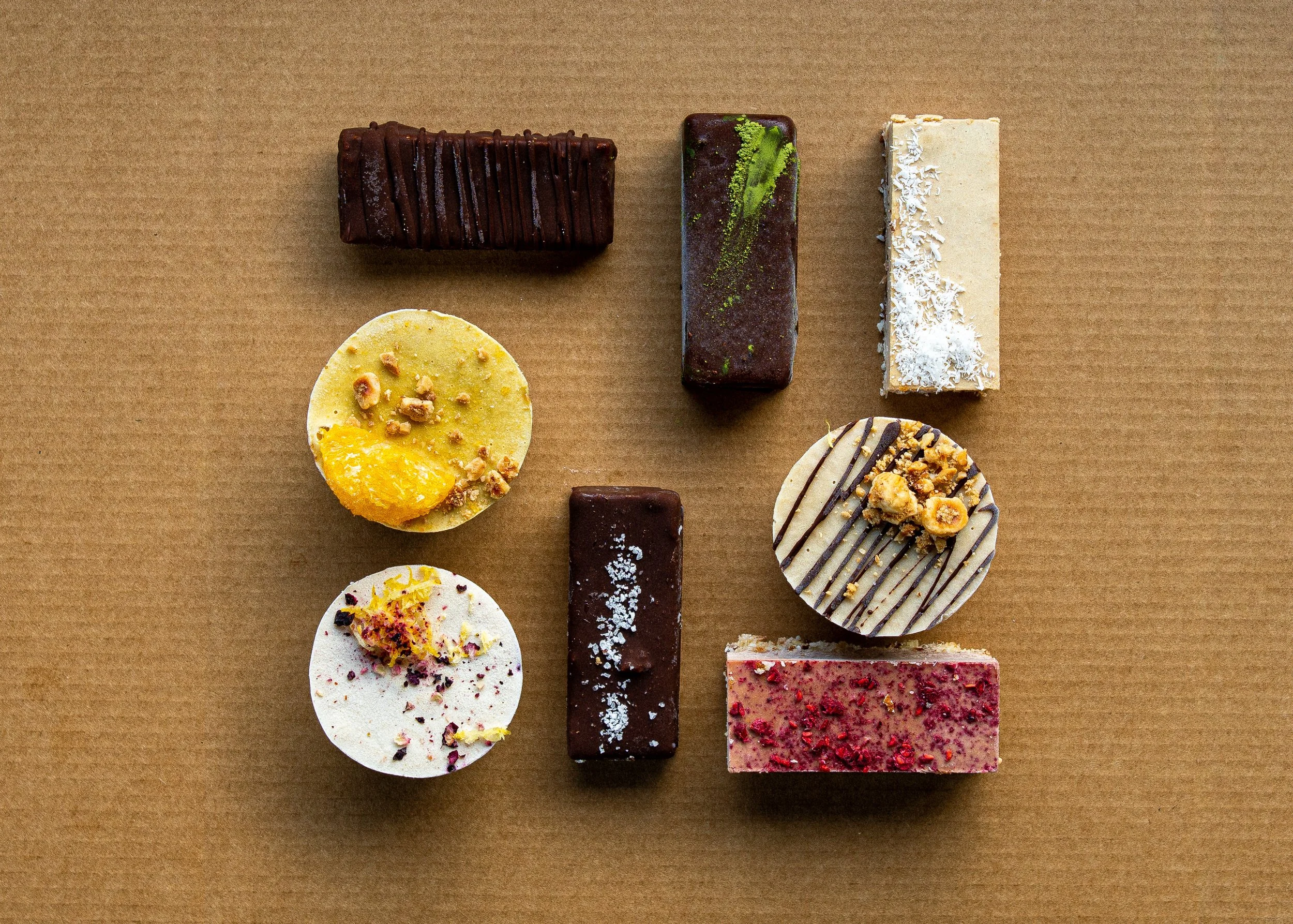 GOOD ROOTS FEASTING : Nourishing Raw and Organic Treats & Dessers ...