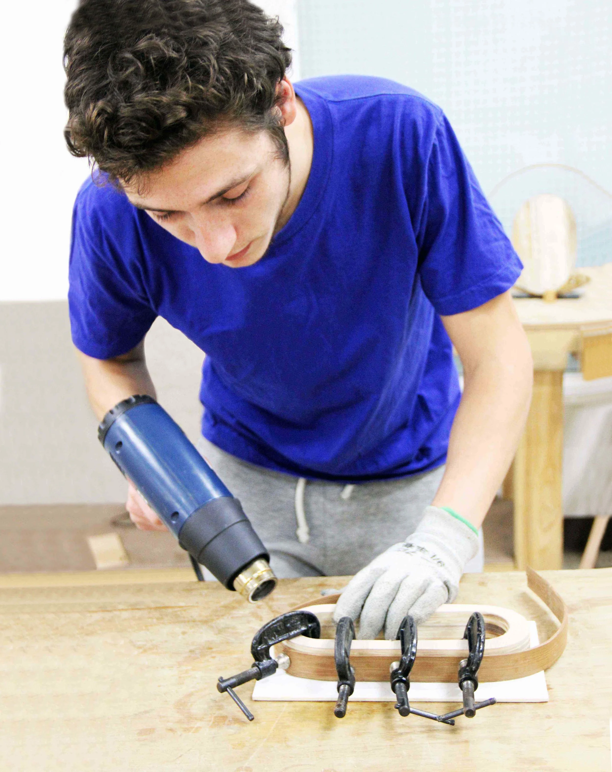 Biographie | Dorian Étienne • Design Studio