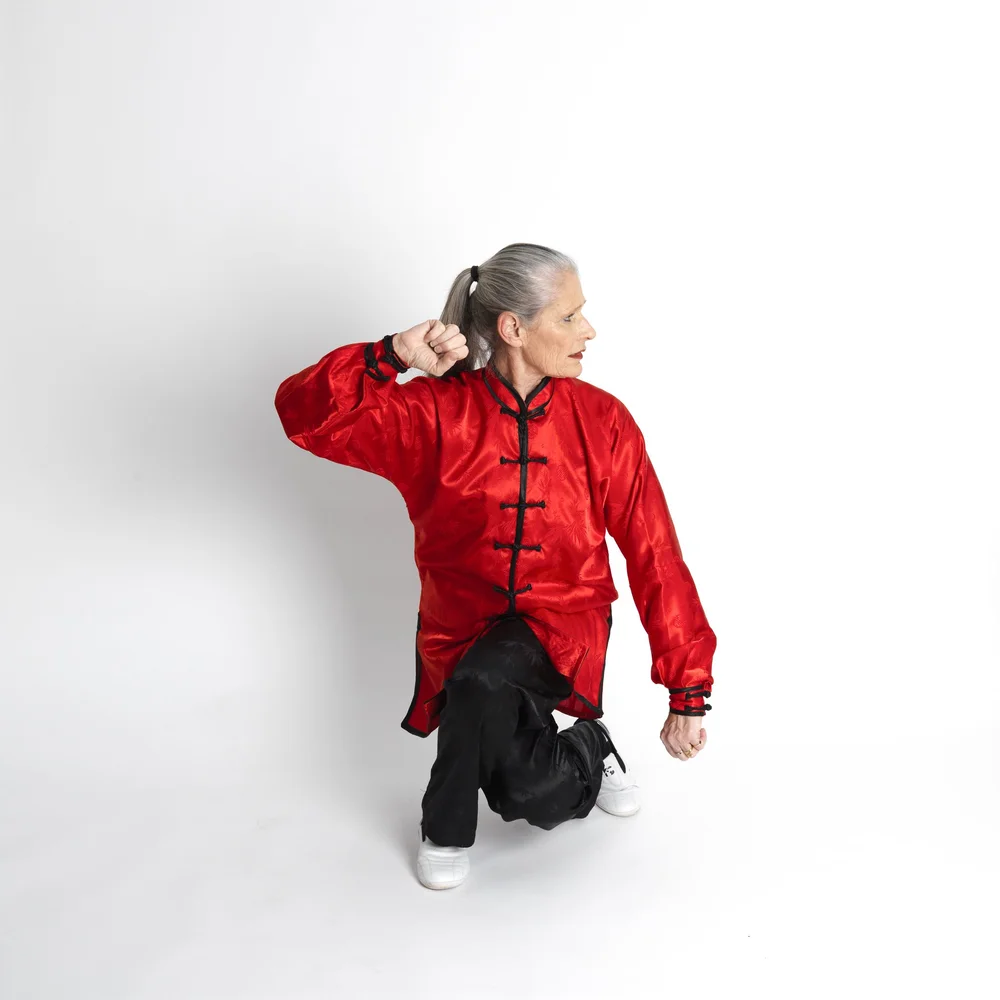 Daoyin Yangsheng Gong Shi Er Fa — Rising Moon Tai Chi