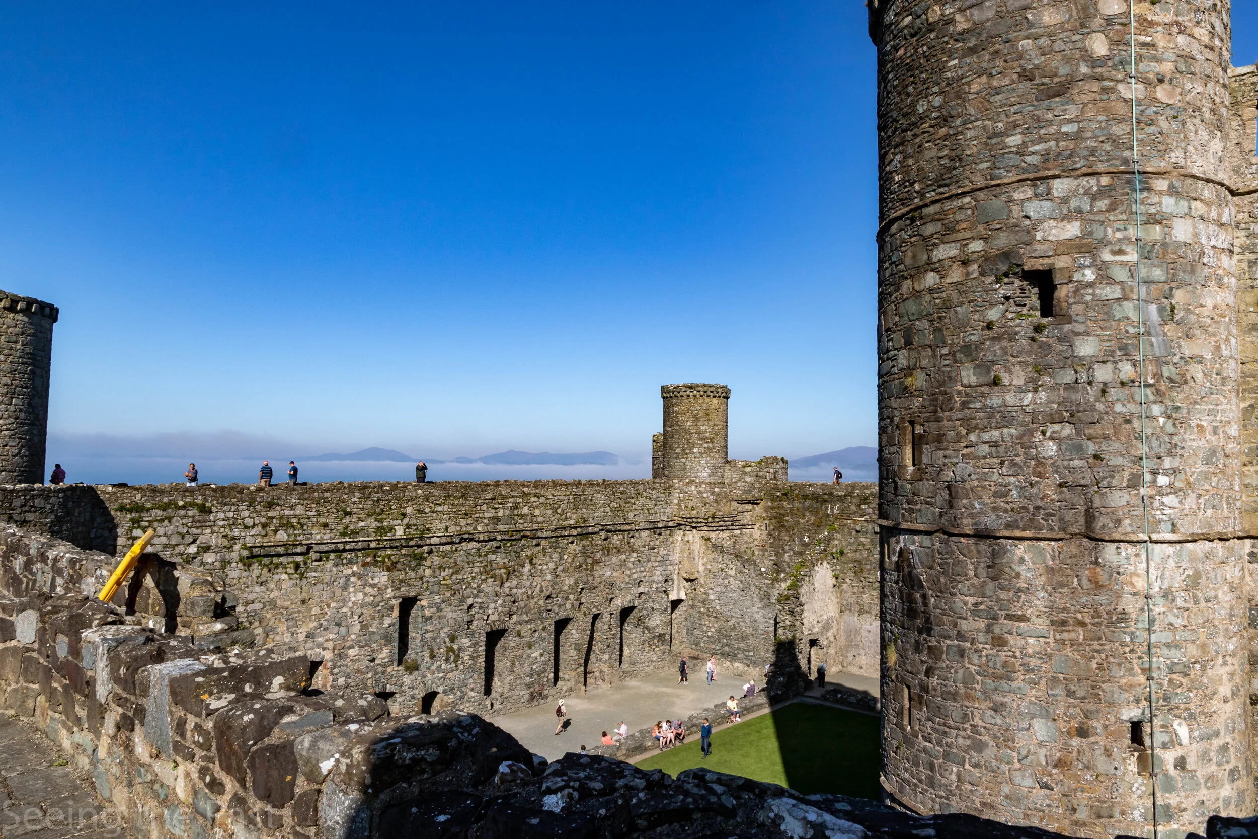 Harlech castle; a fascinating castle with an awesome view — Seeing the past