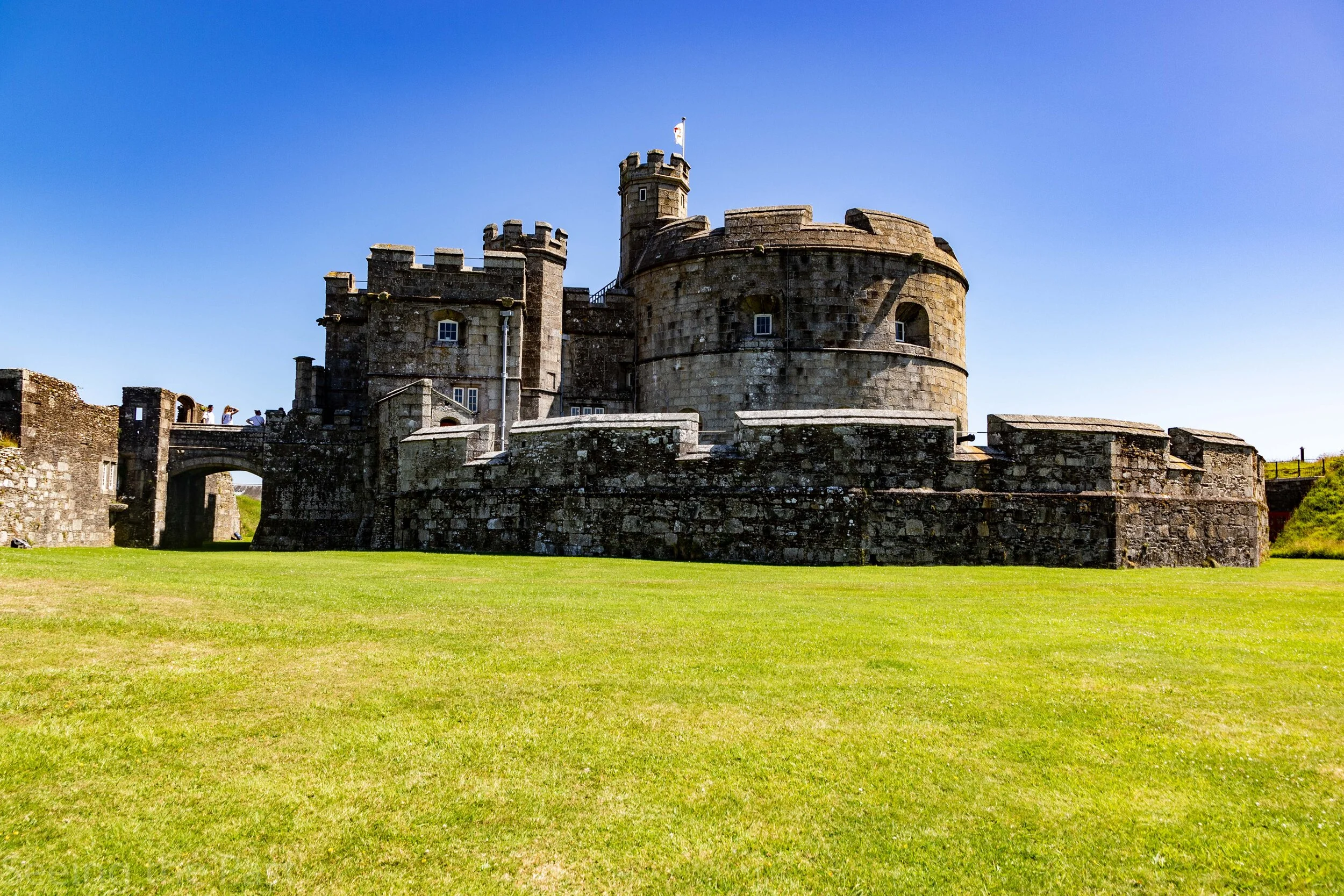 England in peril. Why Henry VIII built Pendennis and St. Mawes Castles ...