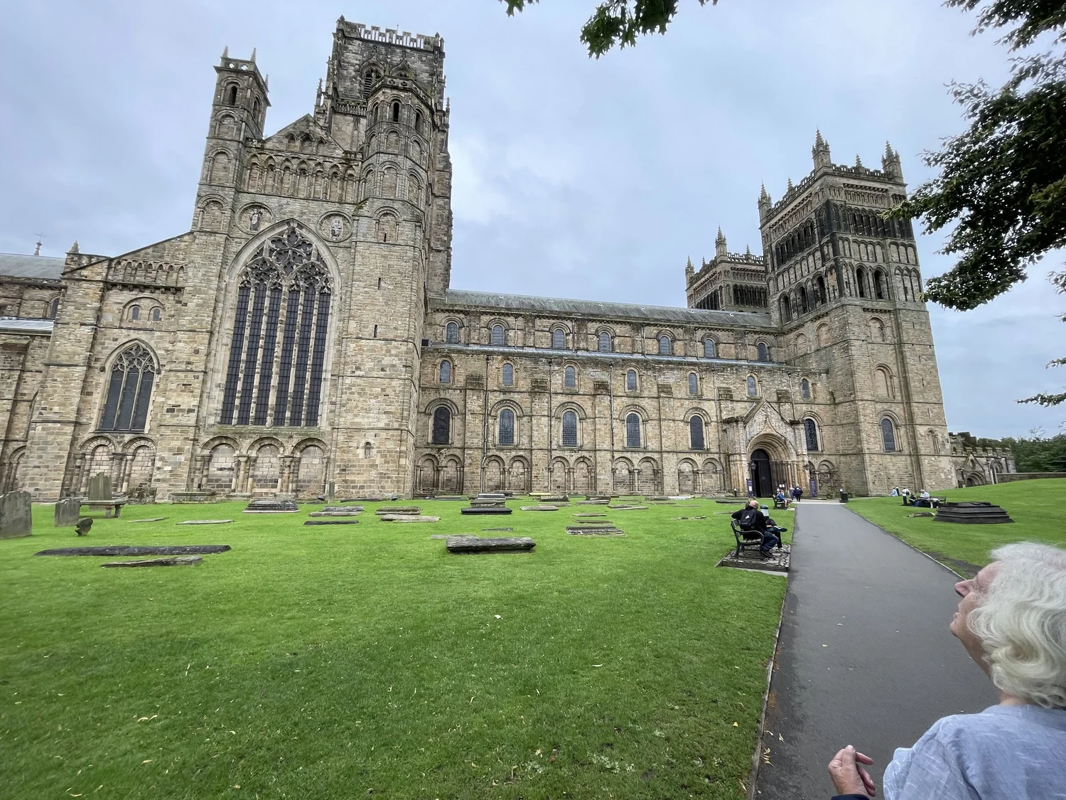 Durham Cathedral; discover this magnificent cathedral, its treasures ...